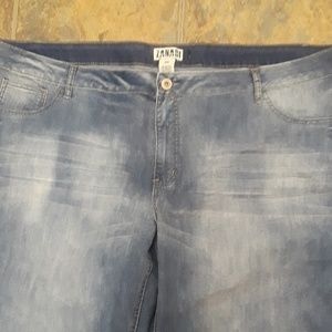 Zanadi | Pants & Jumpsuits | Nwt Zanadi Capri Jeans | Poshmark